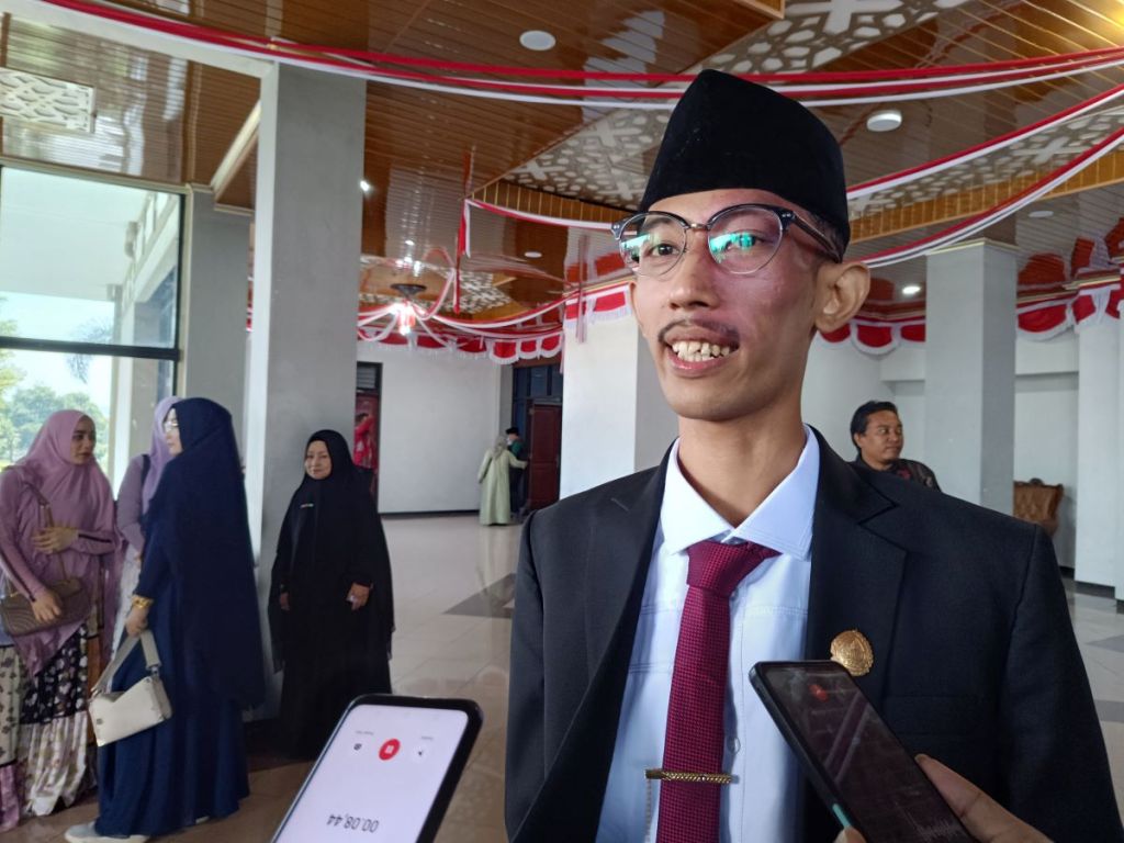 Anak Mantan Anggota DPR RI Beristri Empat jadi Anggota Dewan Termuda di ...