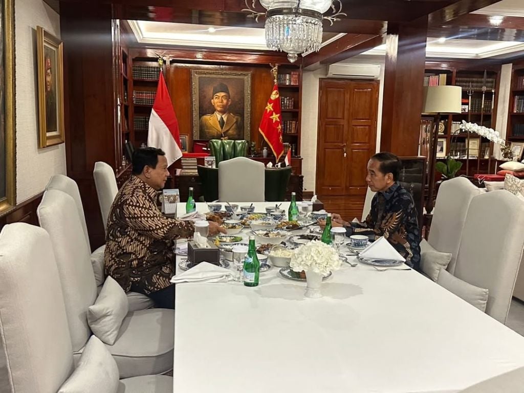 Momen Presiden Prabowo Subianto Makan Bersama Jokowi, Bahas Apa? Momen Presiden Prabowo Subianto Makan Bersama Jokowi, Bahas Apa?